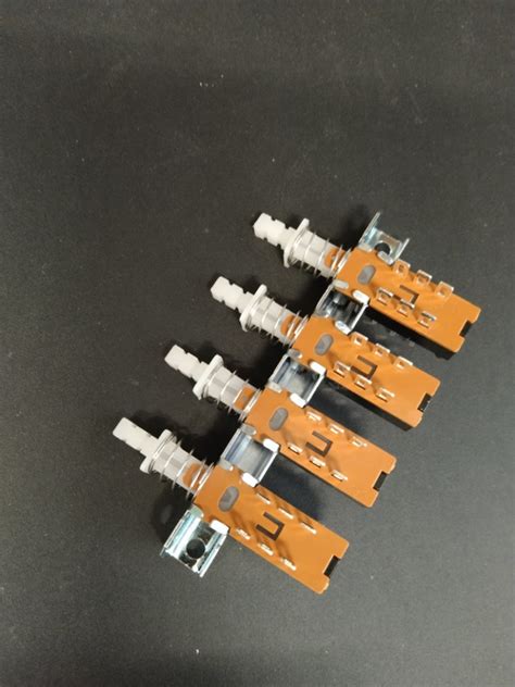 Pushbutton Service Switch Bally Williams 4 Bank