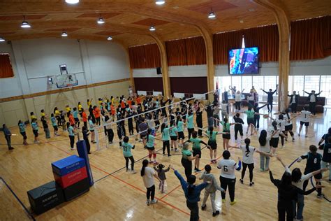 Үй Цай сургуулийн Vi Xii ангиудын эцэг эхчүүдийн дунд “Волейбол” ын тэмцээнийг зохион байгууллаа