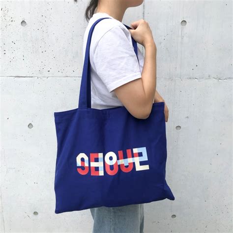 한글과 영어를 결합한 한글 디자인 굿즈 서울 에코백 파우치 외국인 선물 추천 네이버 블로그