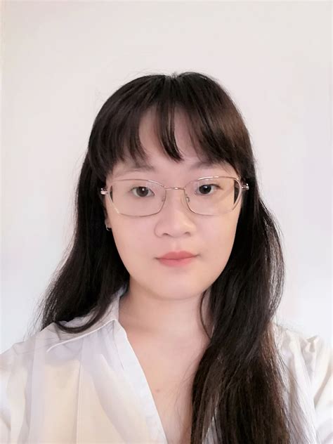 Dr Yunhe Huang