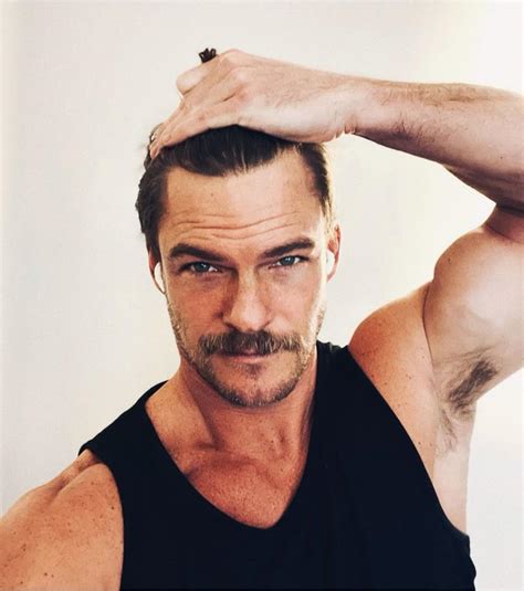 Pin De Hanyon Em Alan Ritchson Rapazes Sensuais Rapazes