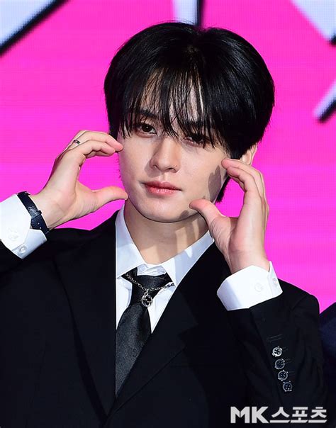 스트레이키즈 리노 ‘짙은 잘생김 [mk포토] 매일경제