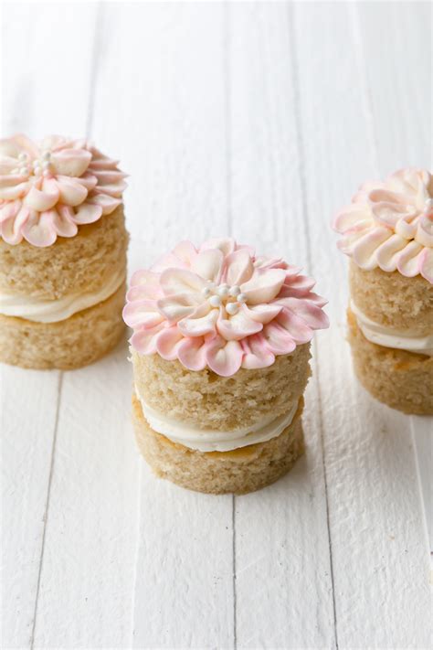 Mini Layer Cake Tutorial Style Sweet