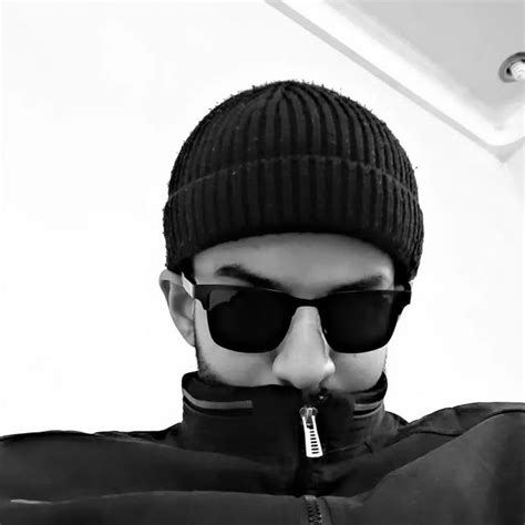 ‎ari آری‎ Aryanbkht • Threads Say More