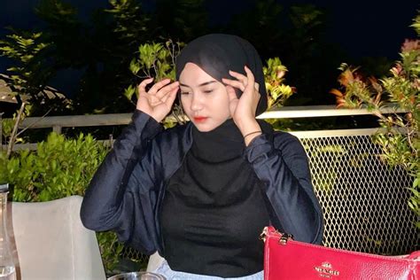 Hijab Legging Ketat Memang Menggoda Dzargon