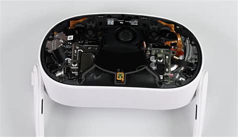Ifixits Meta Quest 3s Teardown Reveals A Quest 2 ‘hiding Inside The