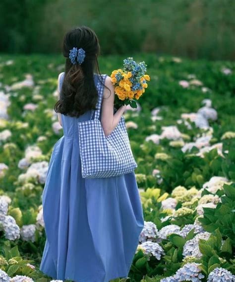 صور بنات كيوت 2025 توحي بالرقة والنعومة اختاري صورة العام الجديد