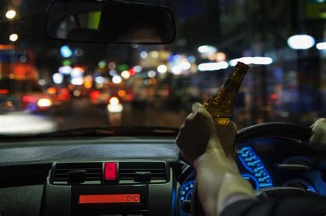 酒驾和醉驾有何区别VR醉驾模拟体验酒后驾驶的情景