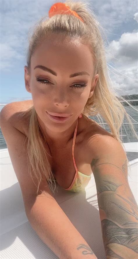 Isabelle Deltore On Twitter Do Those Things I Like Https T Co Fgb Ibpzdk Twitter