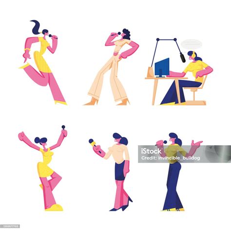 마이크를 들고 여자의 집합 노래방 바에서 노래하는 여성 캐릭터 라디오 프로그램 방송 기자 인터뷰 흰색 배경 만화 평면 벡터 일러스트에 고립 된 소녀 귀여운에 대한 스톡 벡터
