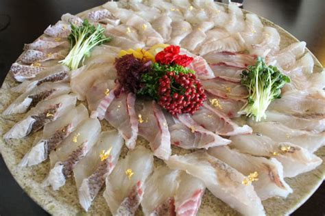 오이도 맛집 풍차횟집 신선한 생선회 선보이는 40년 전통 회 전문점으로 ‘눈길