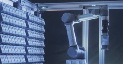 제이브이엠 차세대 약국 자동화 시스템 로봇팔 공개