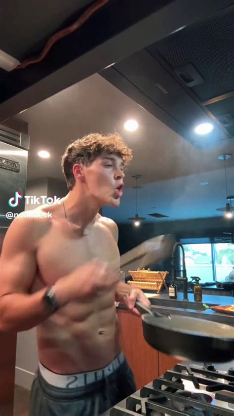Alexis Superfans Shirtless Male Celebs Noah Beck Shirtless Cooking Tiktok
