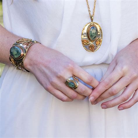 R2217 Anju Jewelry