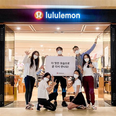 Lululemon Seoul 지금은 리노베이션 진행 중 룰루레몬 파르나스몰 스토어가 새로운 모습으로 Facebook