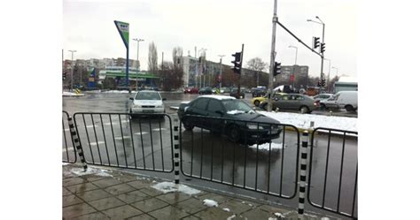 Блъснаха жена на пешеходна пътека в София