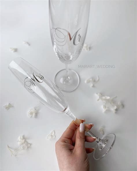 ВЕСІЛЬНІ АКСЕСУАРИ БУТОНЬЄРКИ СУХОЦВІТИ ДЕКОР в Instagram «Келихи для шампанського 🥂 🏷