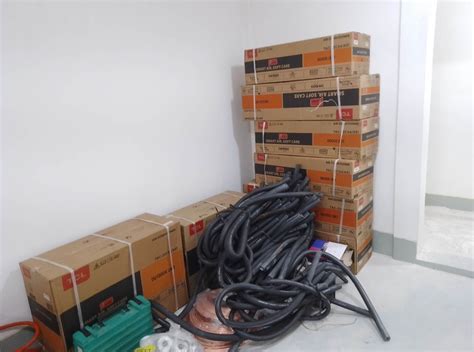 Tcl Split Type Inverter Aircon TV Home Appliances Air Conditioning And Heating On Carousell