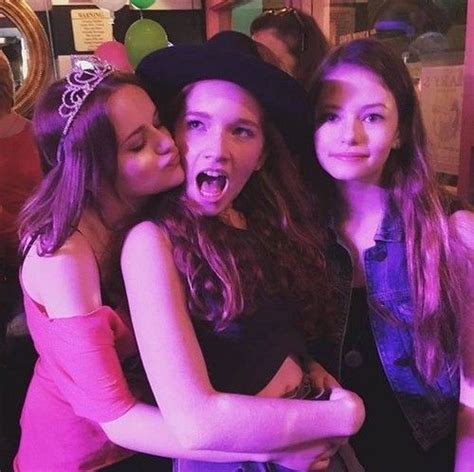 Joey King And Mackenzie Foy