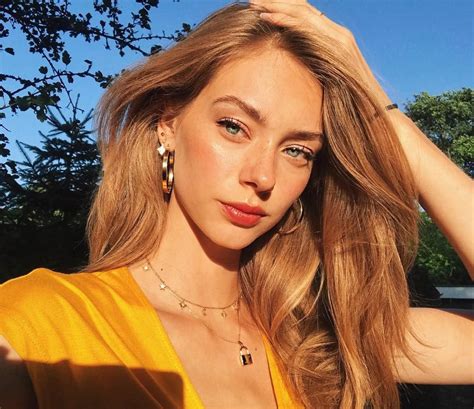 원덬이가 존예라고 생각하는 네덜란드 여자모델  스퀘어 카테고리