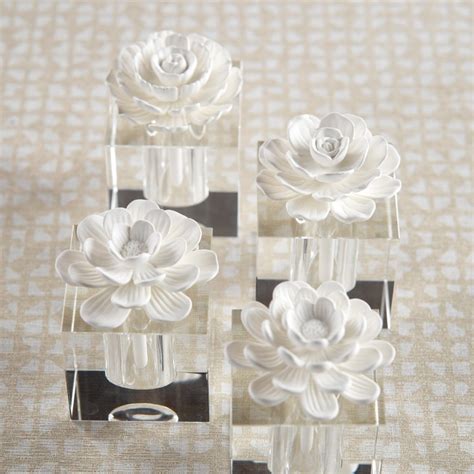 Modena Porcelain Flower Diffuser Small Carlyle Avenue