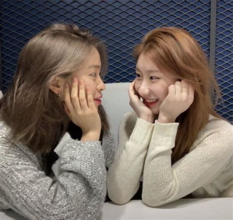 Pin Oleh Di Itzy Selebritas Gadis Lucu Foto Kekasih