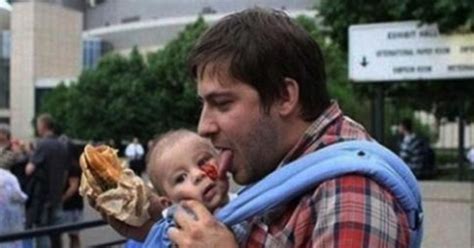 와이프 안 볼 때 애 보기 아기가 걱정되네