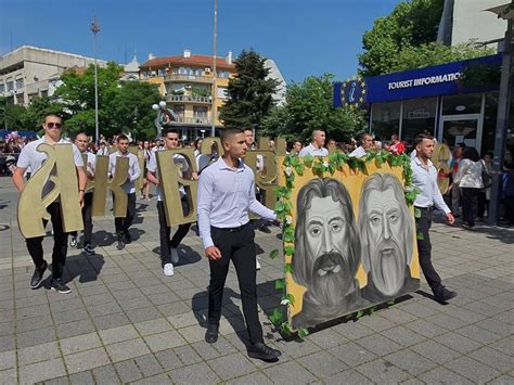 Над 11 000 ученици и културни дейци ще се включат в най мащабното шествие за 24 май в Бургас