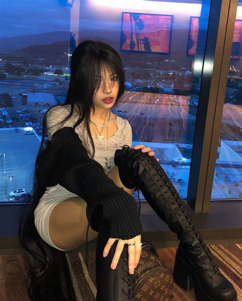 Angelicat “take Her Swimming On The First Date” Me Pulls Up