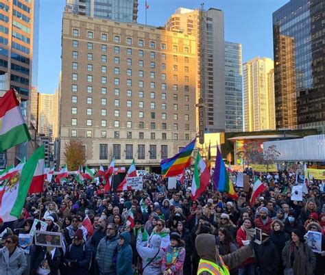 هزاران نفر از ایرانیان و کنشگران در همراهی با خیزش انقلابی ایران در