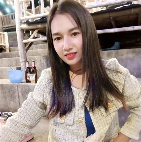 ไซส์นี้ลูกค้าว่าเอาไปขนต่อไม่กี่เดือนก็เป็นพ่อแม่พันธุ์ ลูกหอย ตอนนี้ลูกหอยขมยักษ์รัตนะลูกค้า