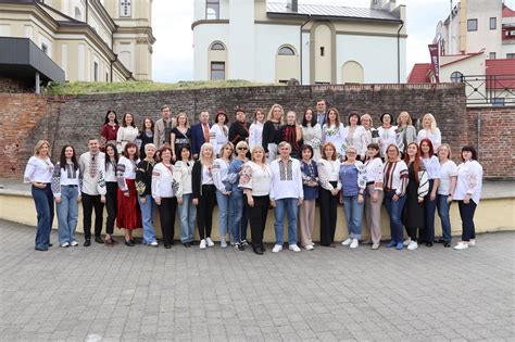 Поліція Івано Франківської області У Богородчанах поліція зясовує конфлікт при передачі