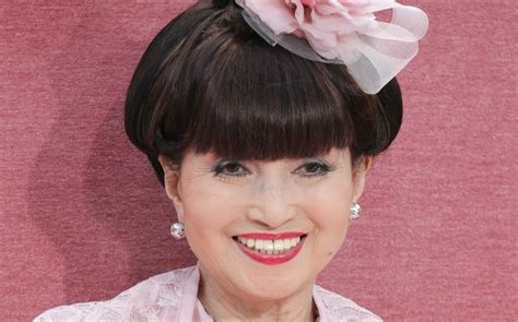 全裸の私は健康で35歳でヌードを披露した過去も疲れ知らずの黒柳徹子90歳の野望とは 文春オンライン