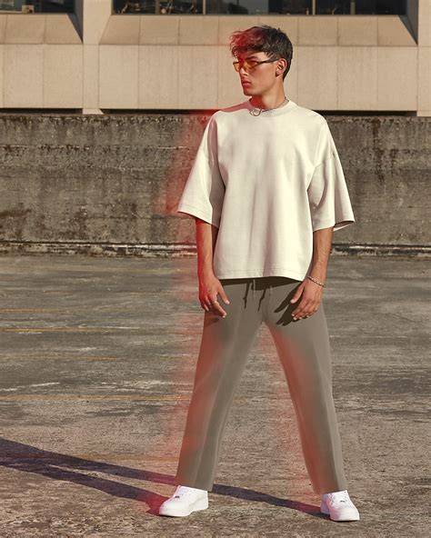 Nike Sportswear Tech Fleece Reimagined Oversized Sweatshirt Met Korte