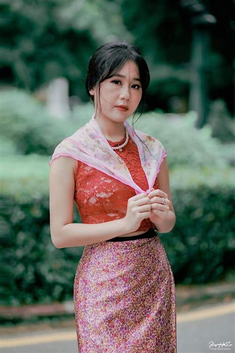 Pin By Poe Hanna On Myanmar Beauties Myanmar Women Burmese Girls Dress