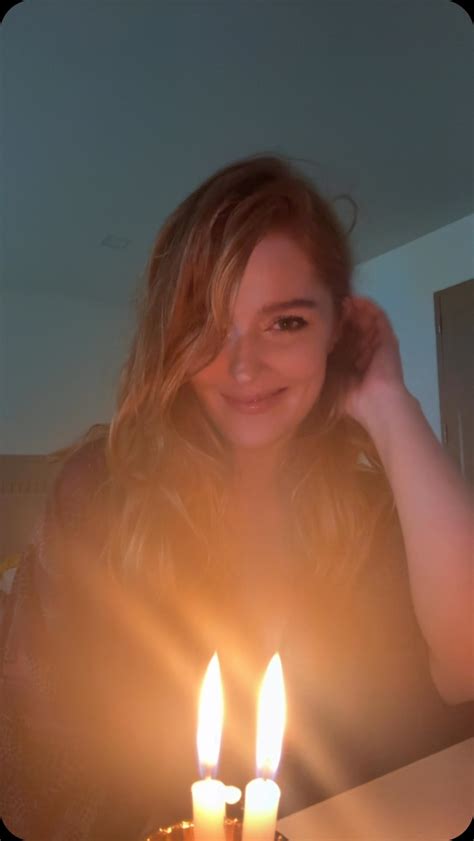 Jia Lissa Look At Me Like That By The Way Fun Fact Crocodile Penis