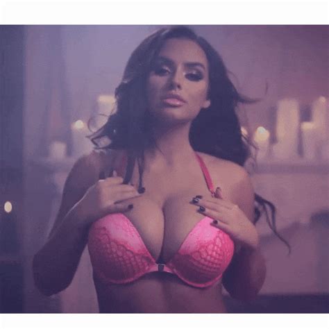 Picture Of Abigail Ratchford