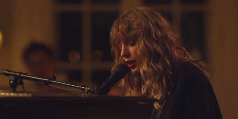Taylor Swift Lanzó Reputation Con Una Balada En Vivo Hei Now