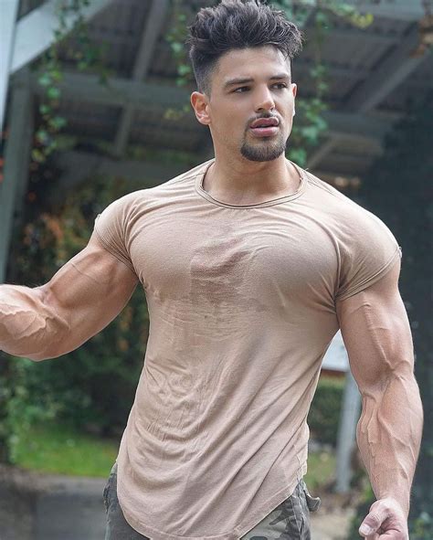 Cute Bodybuilders Added A New Photo Cute Bodybuilders