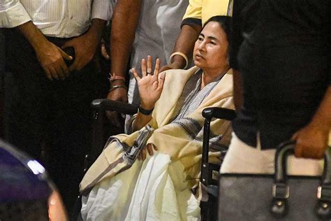 Mamata Banerjee Health Bulletin Of Cm Mamata Banerjee Who Sustained