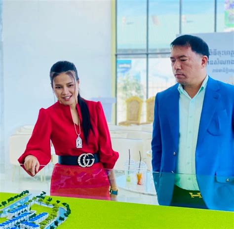 ប្តីប្រពន្ធឧកញ៉ា អ្នកឧកញ៉ា ប៉ុន្មានគូរមានគោរមងារឧកញ៉ា