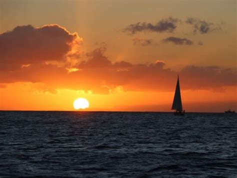 Hilton Sunset Cocktail Cruise Sail Port Of Waikiki Best Of Hawaii