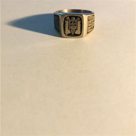 Class Ring Size 6 Gem