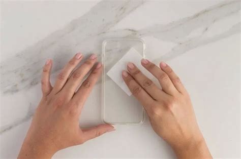 Casing HP Bening Kita Jadi Kuning Begini Cara Mudah Bersihkannya Semua Halaman CewekBanget