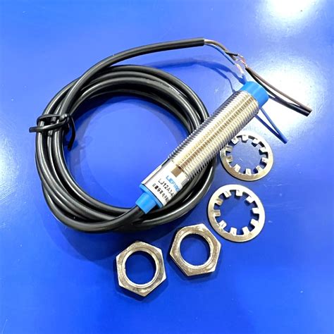 Lj12a3 4 Zbx Cảm Biến Tiệm Cận Phát Hiện Kim Loại Npn No 4mm Linh