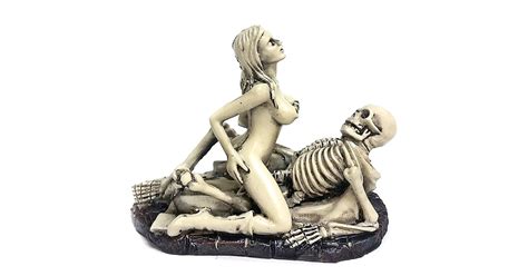 Graveyard Sex Statue DrunkMall