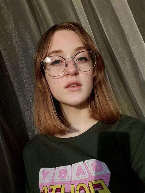 девушка в очках Очки Блоггерский стиль Прекрасные девушки