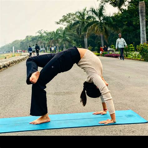 Aanshi Taneja Yoga Aanshi • Instagram Photos And Videos