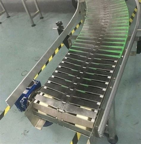 Spiral Conveyors Aluminium Drag Chain Conveyor System Material Handling Capacity 250 Kg Feet