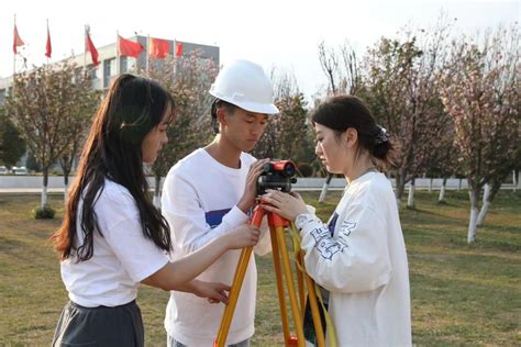工程制图与识图实习实训 工程造价 昆明文理学院原云南师范大学文理学院 工商管理学院